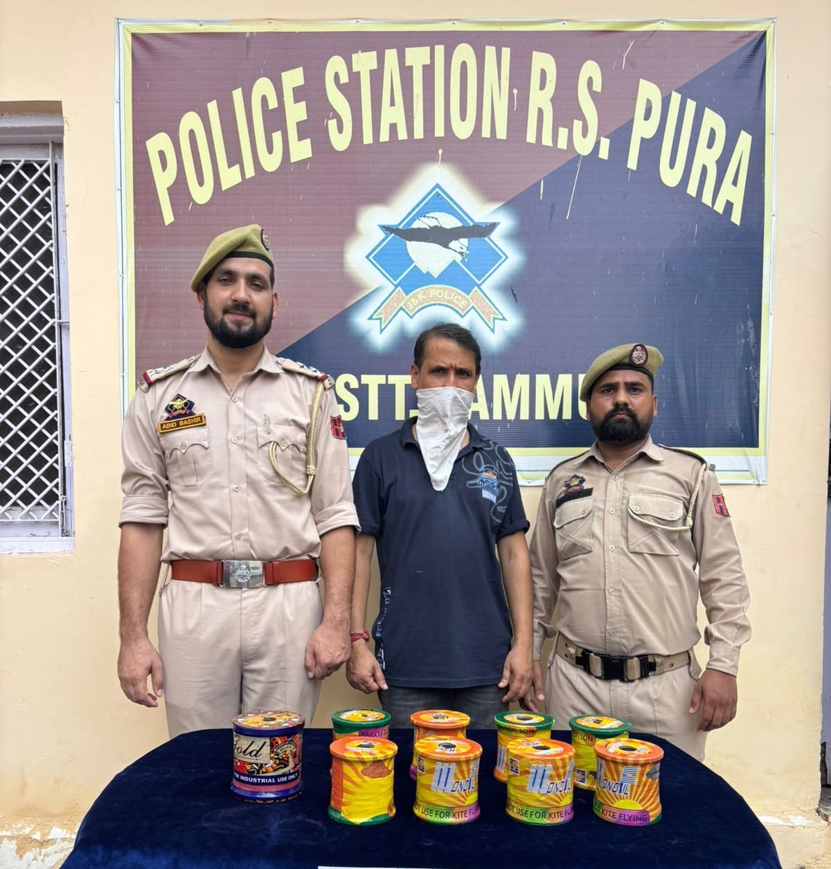Police register FIR for selling banned Chinese Manja (Gattu) in Police ...