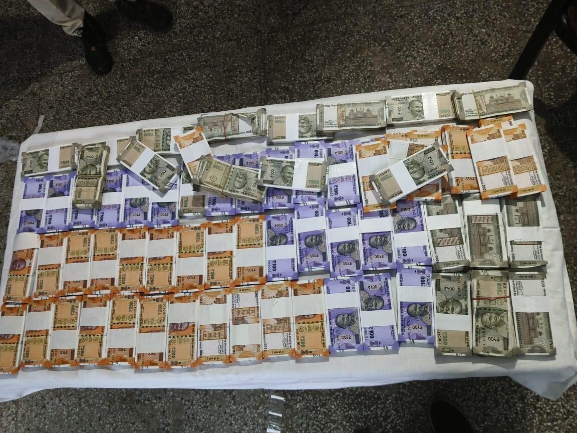₹20 lakh recovered in cheating case; 2 arrested at Manwal | Jammu News ...
