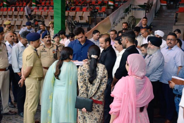 I-Day 2025: DC Jammu reviews preparations at MAM Stadium | Jammu News ...